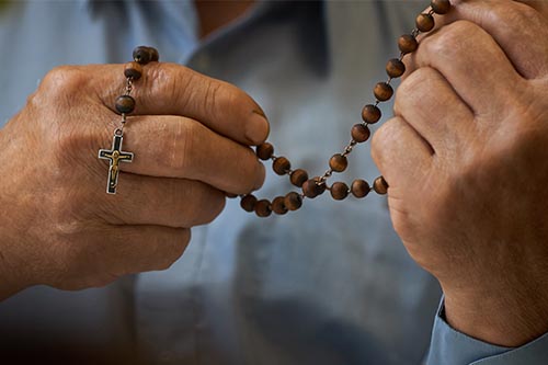 Chaplaincy Program | Senior Living Faith-Based Programs